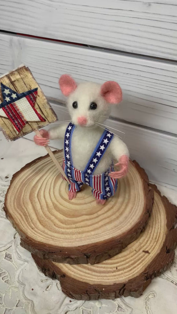 Needle-Felted Patriotic Mouse - Red, White & Blue Collectible Ornament ...